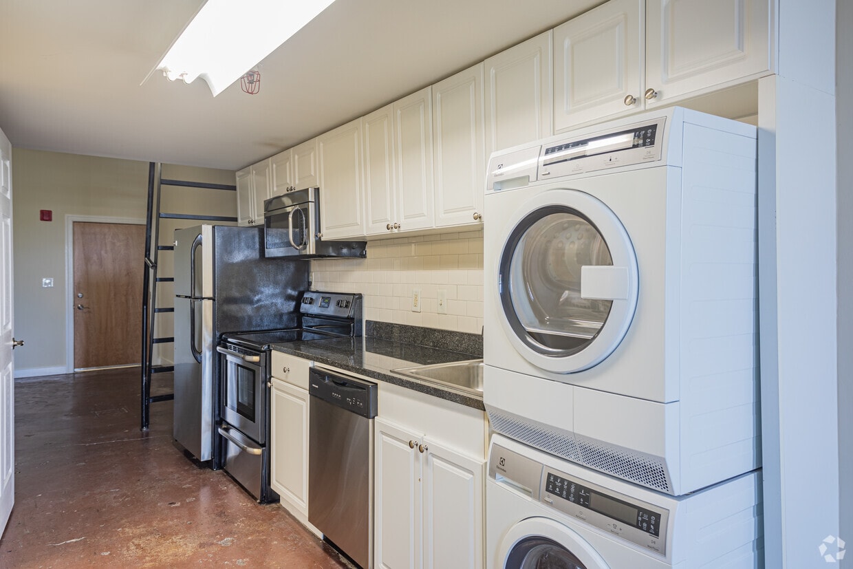 Todd Lofts - 1128 Hermitage Rd Richmond, VA 23220 | Apartments.com