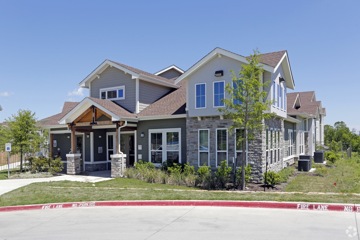 Alton Park Apartments - 5712 Azle Ave Fort Worth, TX 76106 | Apartments.com