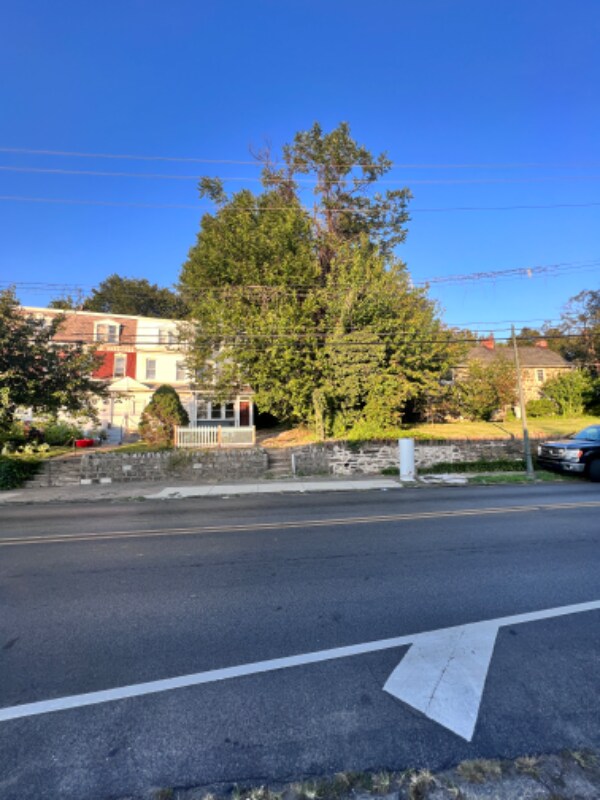 1023 Main St, Darby, PA 19023 - Townhome Rentals in Darby PA ... 1023 Main St, Darby, PA 19023 - Townhome Rentals in Darby PA ...