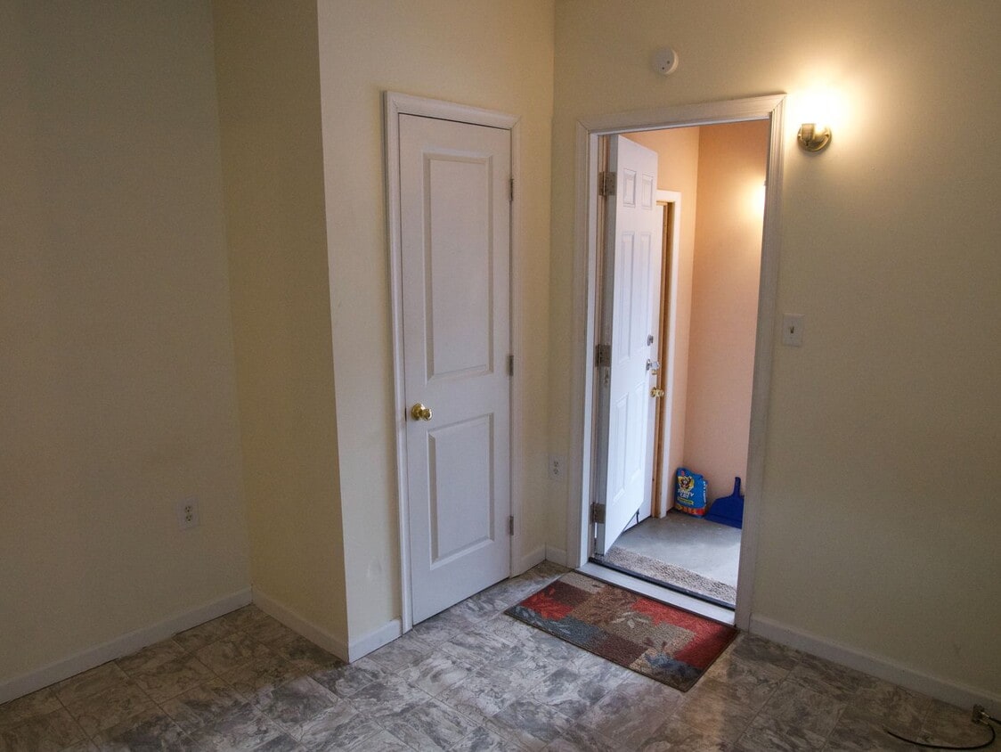 422 South St Unit Apt #2 - Rear Downstairs, Jim Thorpe, PA 18229 - Room ...