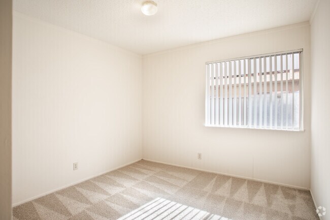 Wavecrest Lanai Apartments - Apartments in Alameda, CA | Apartments.com