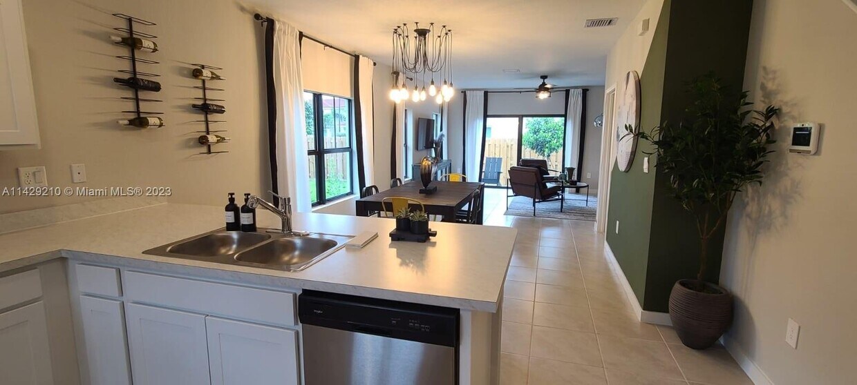 235 NE 3rd Ct, Homestead, FL 33033 - Townhome Rentals in Homestead FL ...