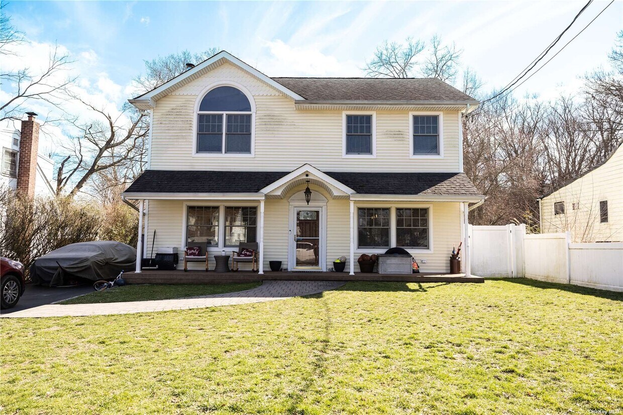 54 Dawson St, Huntington Station, NY 11746 - House Rental in Huntington ...