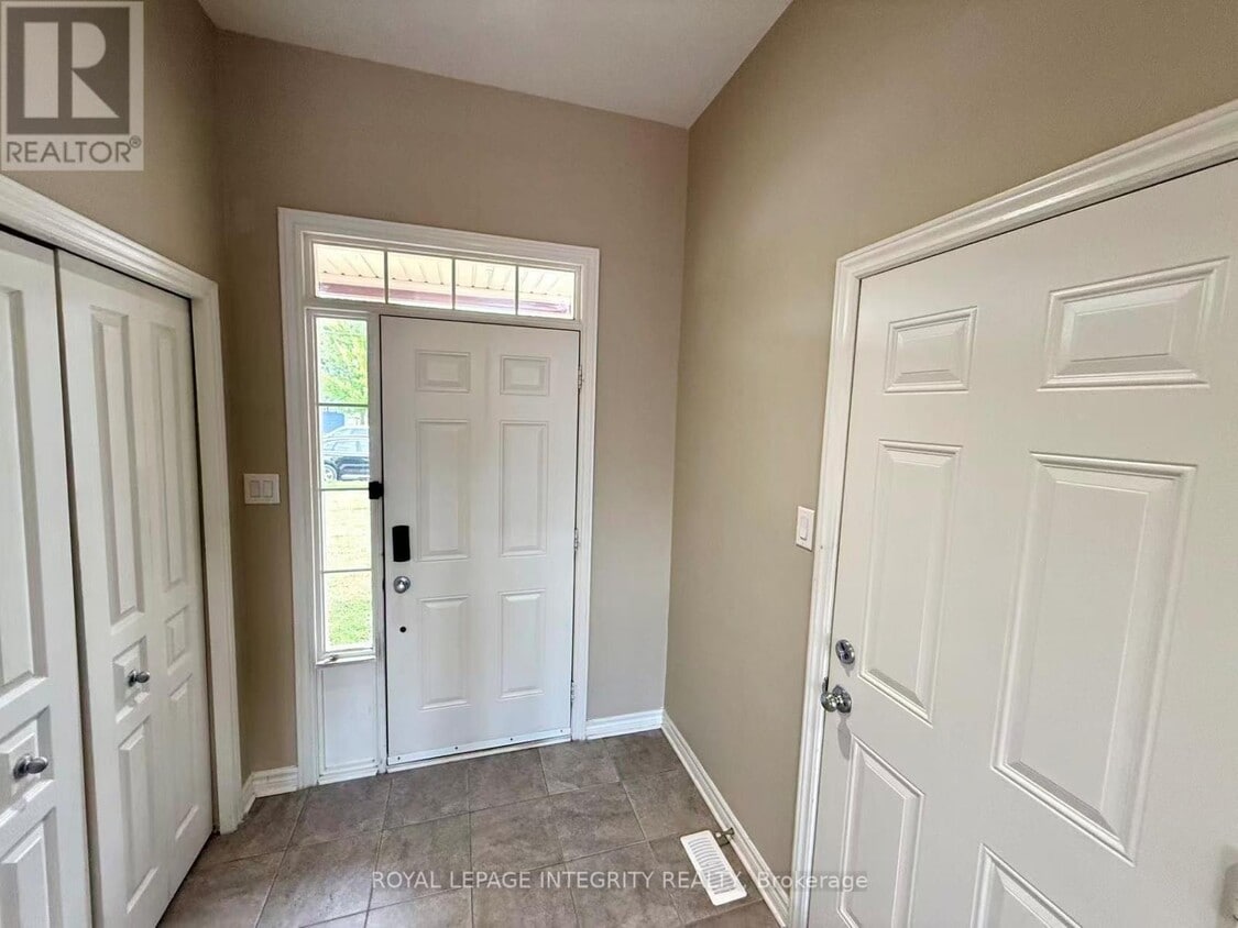 949 Klondike Rd, Ottawa, ON K2W 0E3 - Maison de Ville à Louer à Ottawa ...