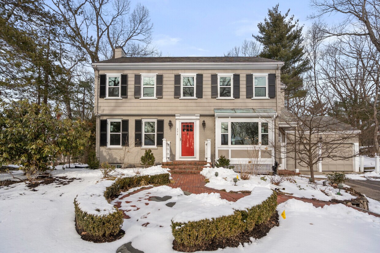 124 Rangeley Rd, Chestnut Hill, MA 02467 - House Rental in Chestnut Hill, MA | Apartments.com