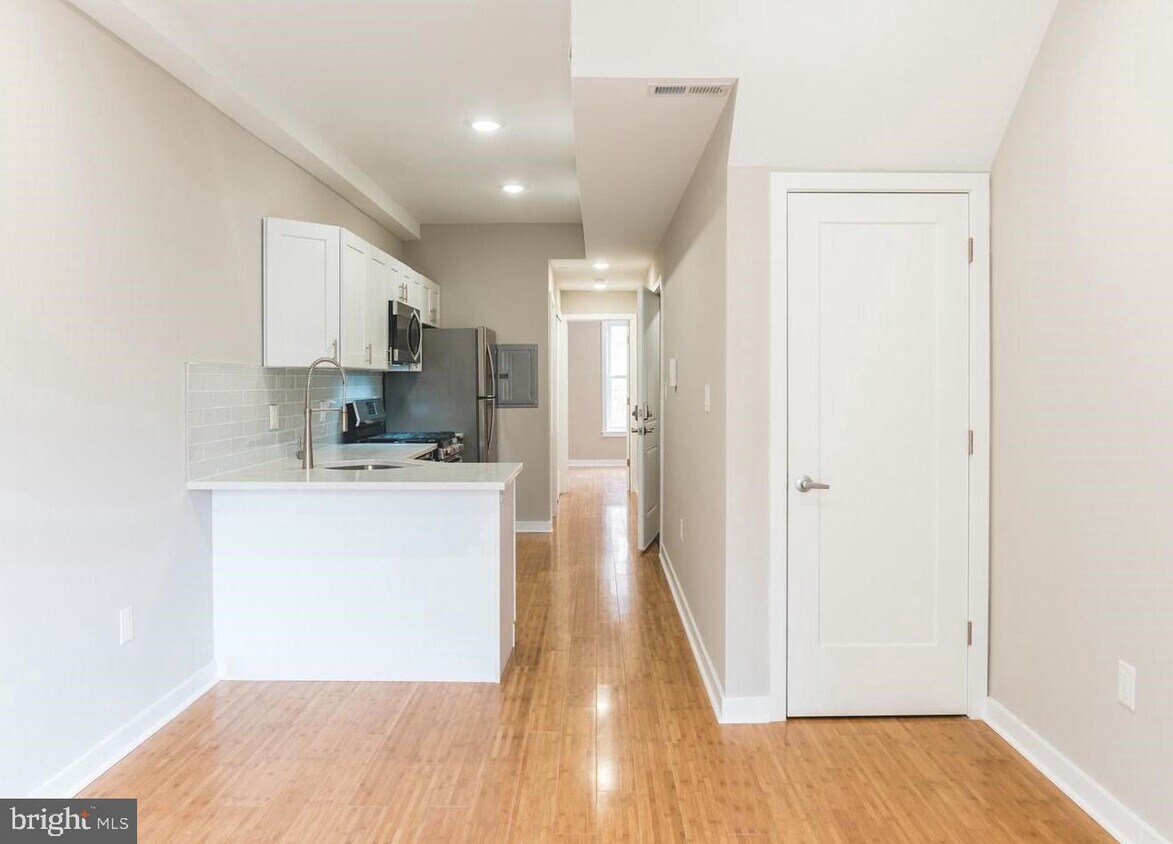 1924 Poplar St Unit 2, Philadelphia, PA 19130 - Room for Rent in ...