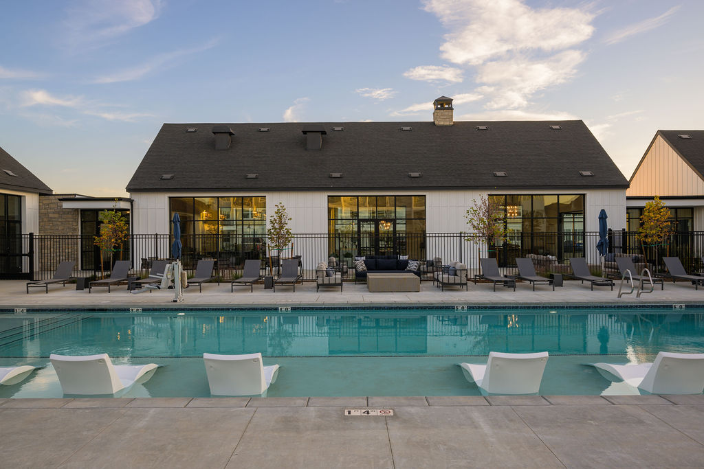 Seasons at Meridian Apartments - 2700 E Overland Rd Meridian, ID 83642 ...
