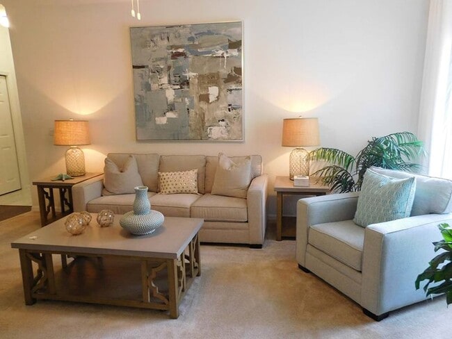 Compton Place - Apartments in Tampa, FL | Apartments.com