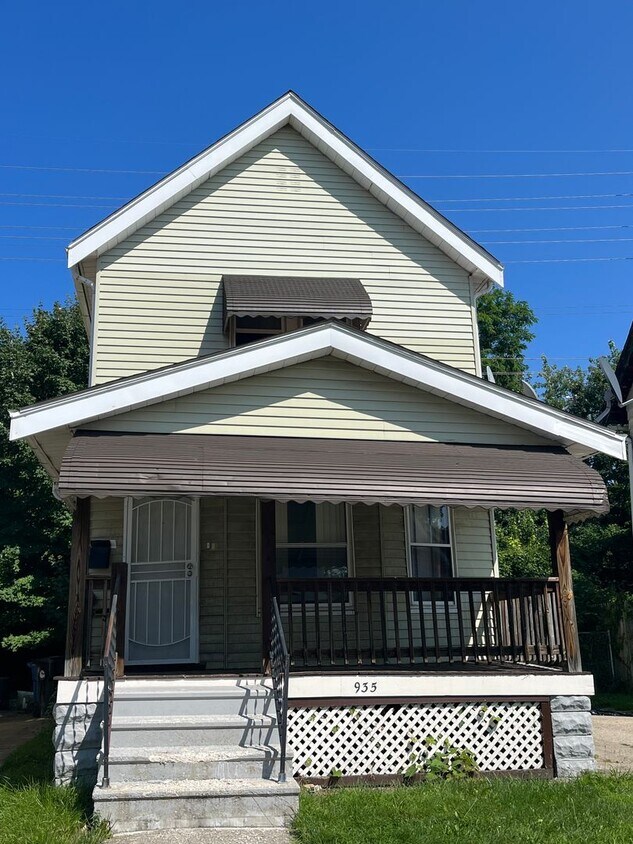 935 E 131st St, Cleveland, OH 44108 - House Rental in Cleveland, OH ...