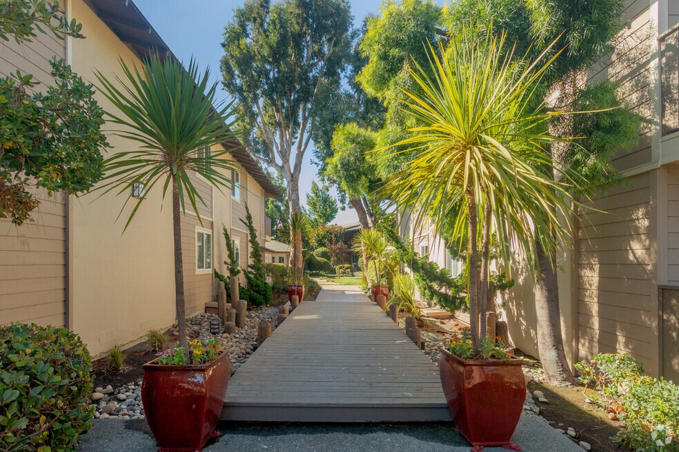 Apartments for rent near Mountain View Station - Bay Area CA ...
