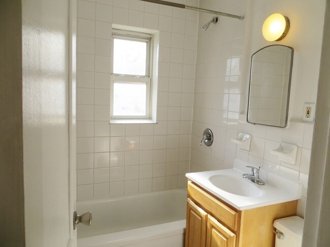 Chilton Hall Apartments - 127 Chilton St Elizabeth, NJ - Apartments for ...