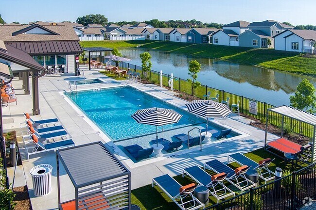 Waterfront Apartments for Rent in The Villages - 76 Rentals