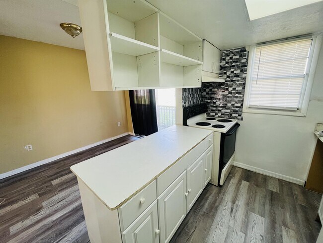 2787 L B McLeod Rd, Orlando, FL 32805 - Townhome Rentals in Orlando FL | Apartments.com