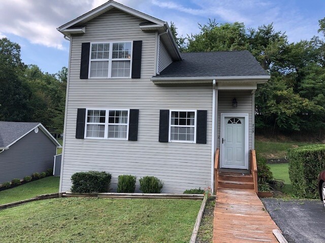 715 Stonewall St, Salem, VA 24153 - House Rental in Salem, VA ...