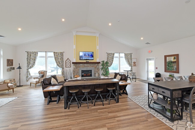 Reynolds Farm Apartments - 84 Mulberry Dr North Kingstown, RI ...