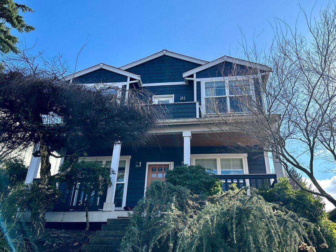 3913 S Angeline St, Seattle, WA 98118 - House Rental in Seattle, WA ...