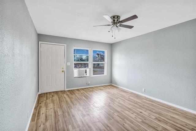 901 S Barrett Ave, Denison, TX 75020 - Townhome Rentals in Denison TX ...