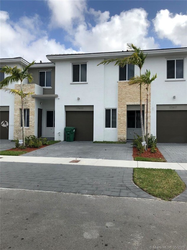 17605 SW 153rd Ct, Miami, FL 33187 - Townhome Rentals in Miami FL | Apartments.com