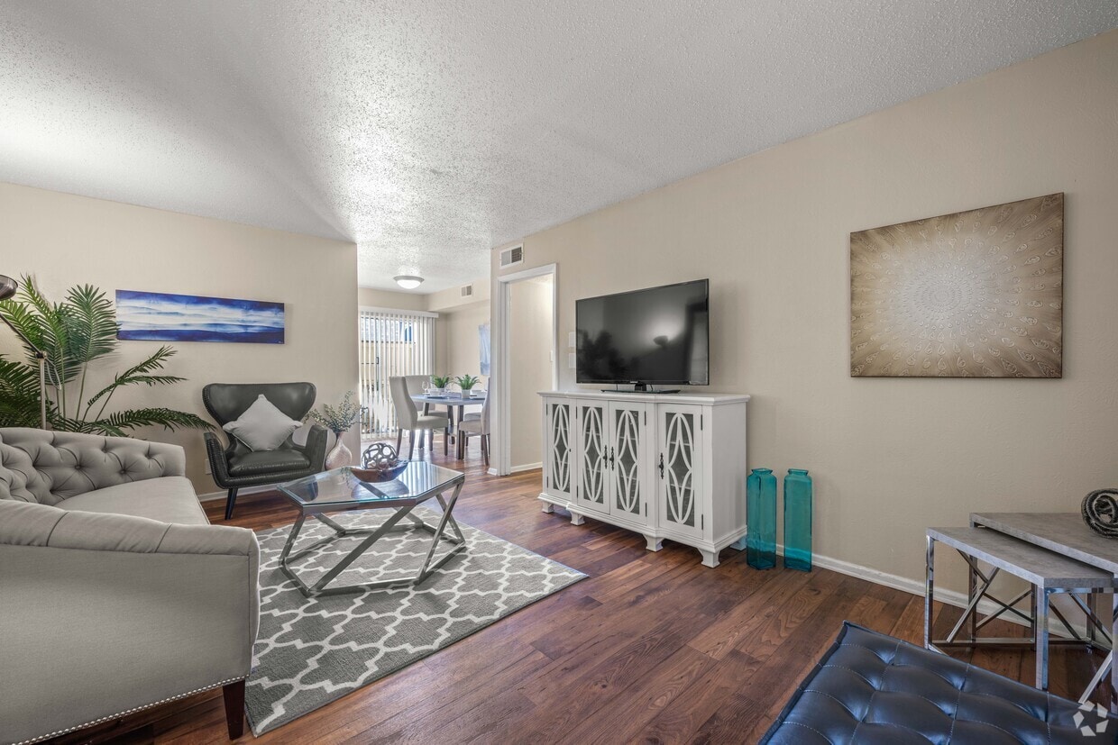 Manchester - Apartments in Euless, TX | Apartments.com