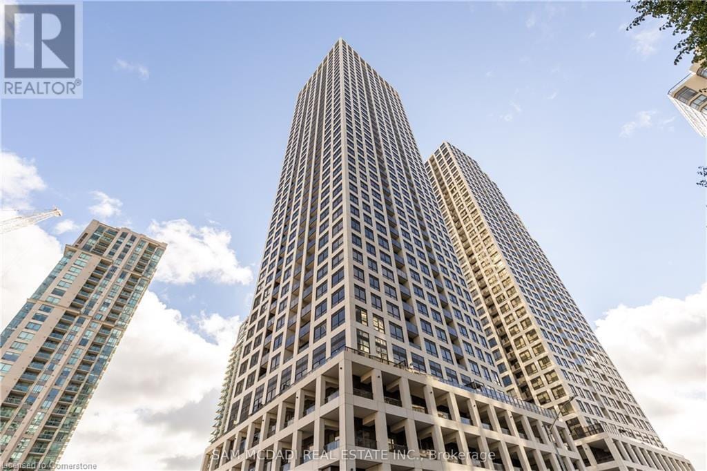 30 Elm Dr W, Mississauga, ON L5B 0N6 - Maison à Louer à Mississauga, ON | Apartments.com