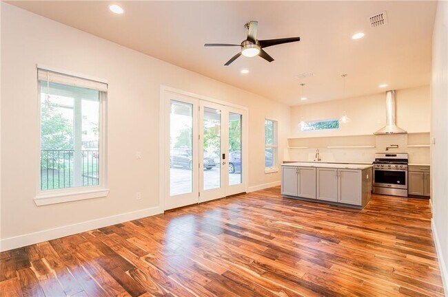 2509 Del Curto Rd, Austin, TX 78704 - Townhome Rentals in Austin TX ...