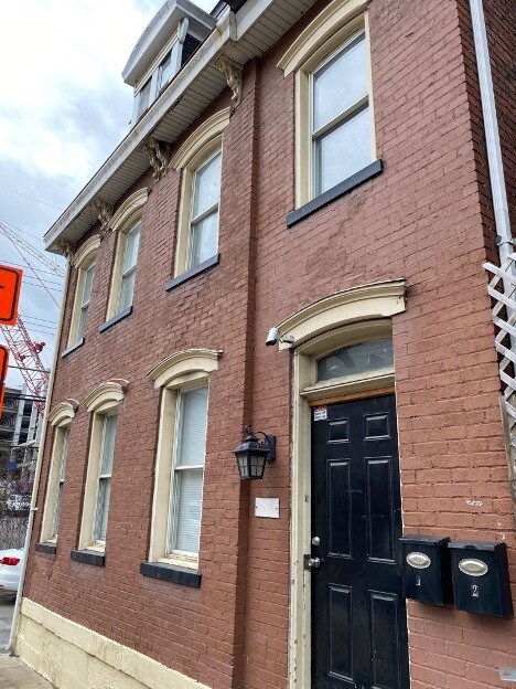42 Van Braam St, Pittsburgh, PA 15219 - House Rental in Pittsburgh, PA ...