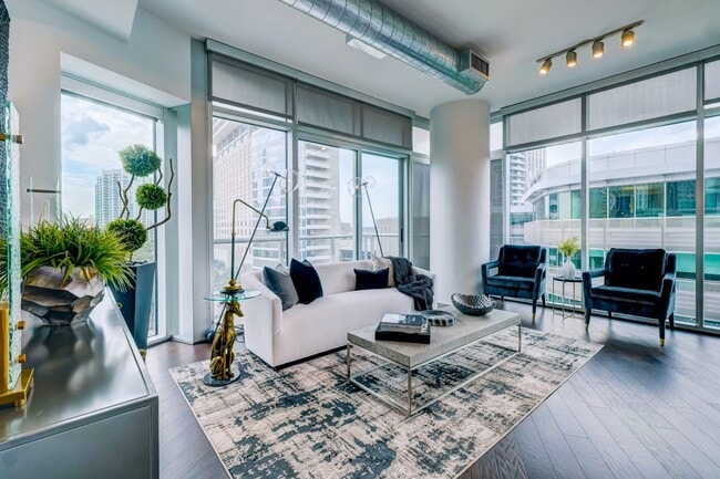 Cirque Residences - 2500 N Houston St Dallas, TX - Apartments for Rent ...