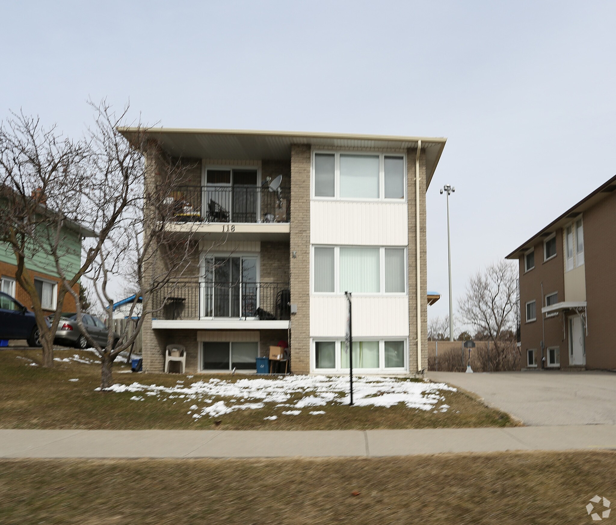 118 Chandler Dr, Kitchener, ON N2E 1G6 Appartements - 118 Chandler Dr ...