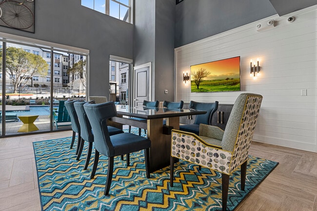 The Mont Apartments - 2405 Montopolis Dr Austin, TX | Apartments.com