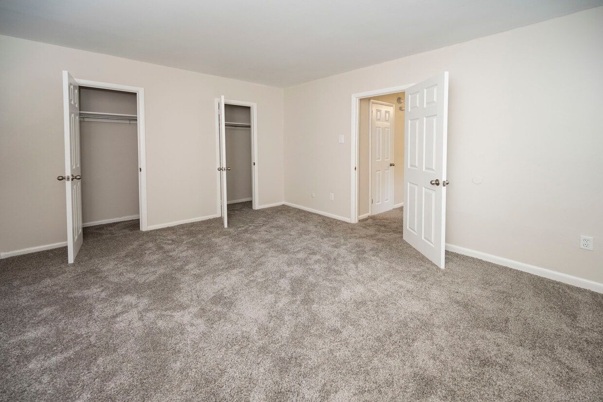 Rosewood Apartments - 345 E County Line Rd Hatboro, PA 19040 ...