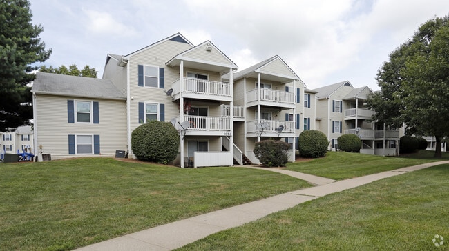 Pine Woods Apartments Apartments - 1665 Seven Pines Rd Springfield, IL ...