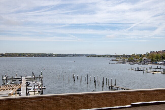 28 Riverside Ave, Red Bank, NJ 07701 - Condo for Rent in Red Bank, NJ ...