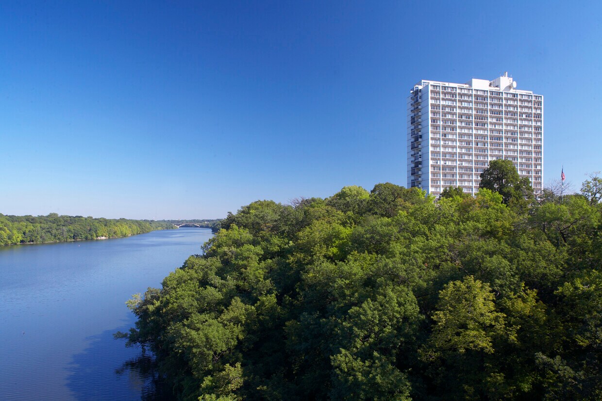 740 River Drive - Apartments in Saint Paul, MN | Apartments.com