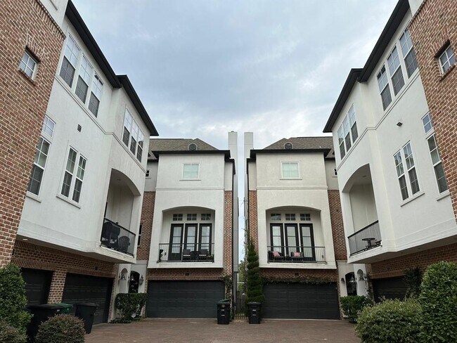 5104 Larkin St, Houston, TX 77007 - Condo for Rent in Houston, TX ...