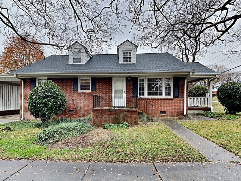 1620 Walker Ave, Greensboro, NC 27403 - House Rental in Greensboro, NC ...