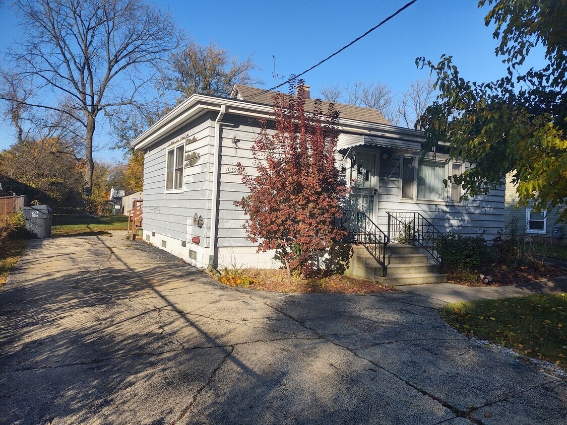 10398 W Waldo Ave, Beach Park, IL 60099 - House Rental in Beach Park ...