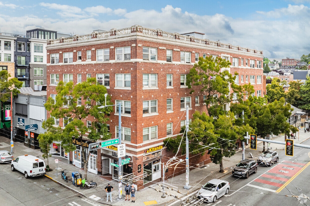 Capitol Building Apartments - 906 E John St Seattle, WA 98102 ...