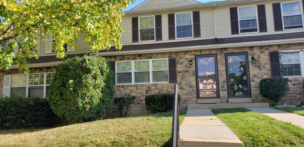 752 Springfield Ct, Downingtown, PA 19335 - Townhome Rentals in ...