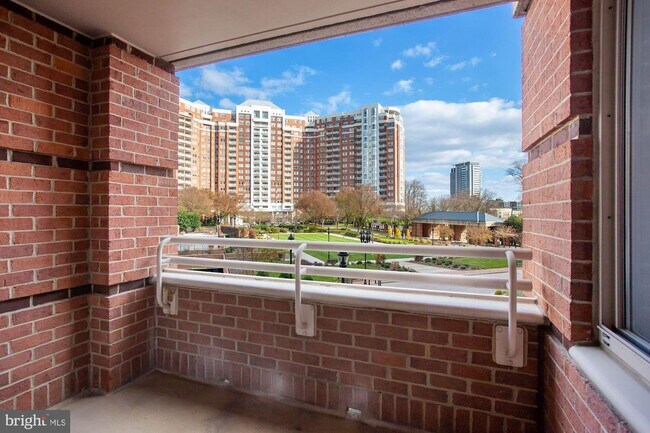 5809 Nicholson Ln Unit 312, North Bethesda, MD 20852 - Room for Rent in ...