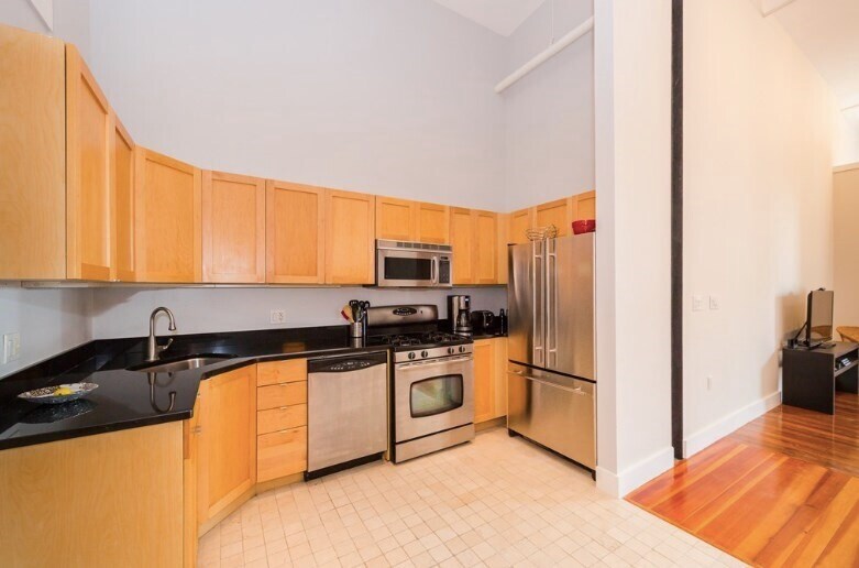 70 Exchange St Unit 307, Lynn, MA 01901 - Room for Rent in Lynn, MA ...