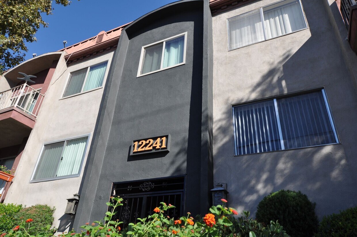 12241 Burbank Blvd Unit 105, Los Angeles, CA 91607 | Apartments.com