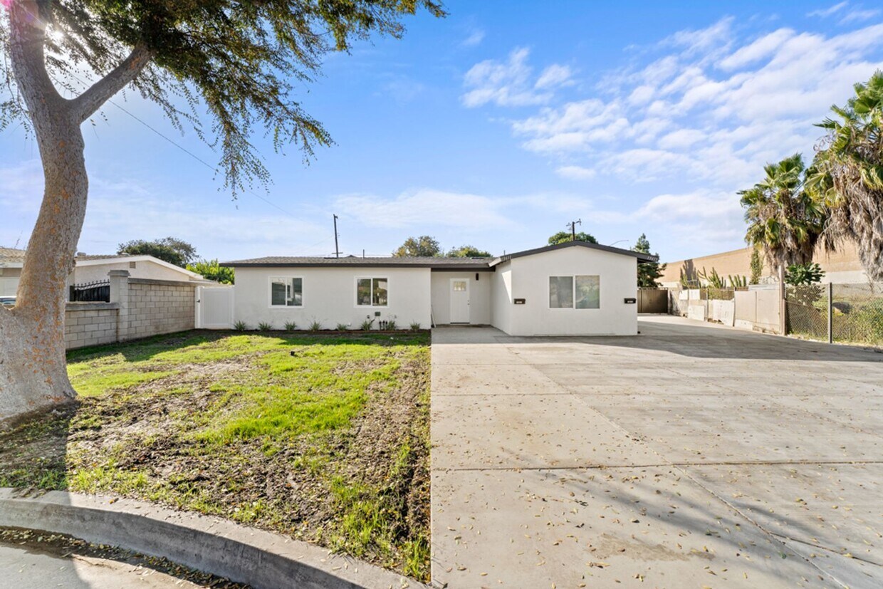 13615 Glenhaven Dr Unit Main, Garden Grove, CA 92843 - Room for Rent in ...