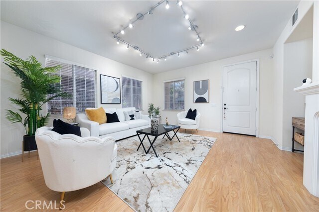 37 Secret Garden, Irvine, CA 92620 - Condo for Rent in Irvine, CA ...