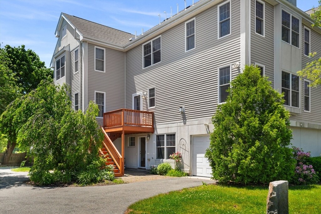 157 Clay St, Quincy, MA 02170 - Townhome Rentals in Quincy MA ...