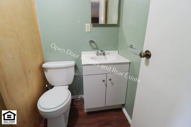 501 N Broadway St Unit E, Butler, IN 46721 - Condo for Rent in Butler ...