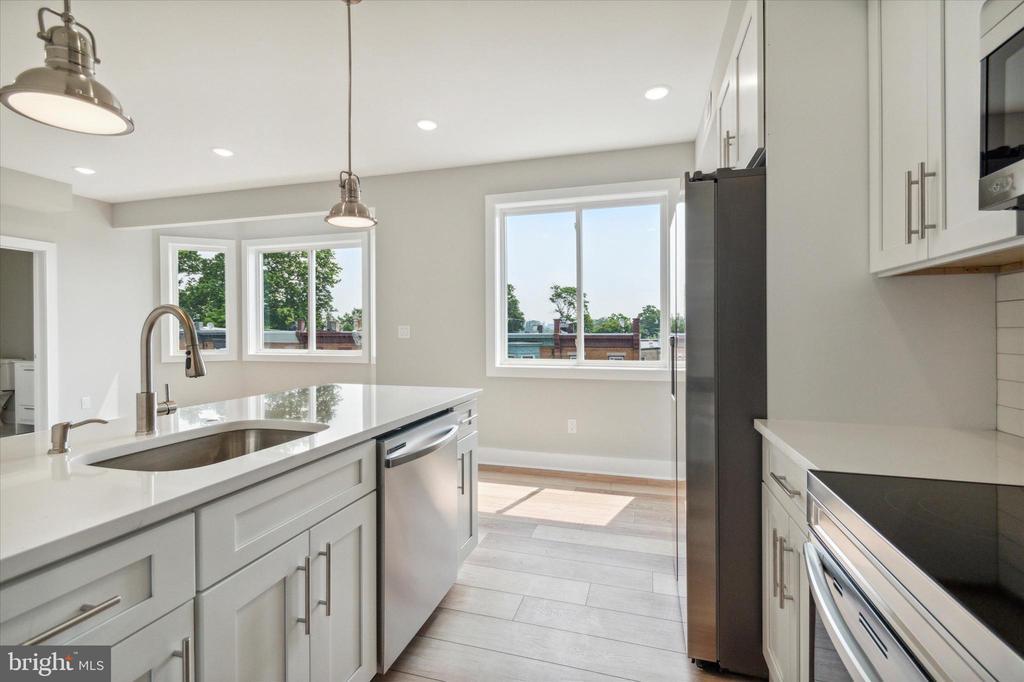 2412 N 33rd St, Philadelphia, PA 19132 - Townhome Rentals in ...