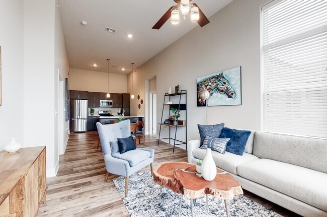 Apartamentos con carga de EV en Sunny Brook, Lee's Summit, MO