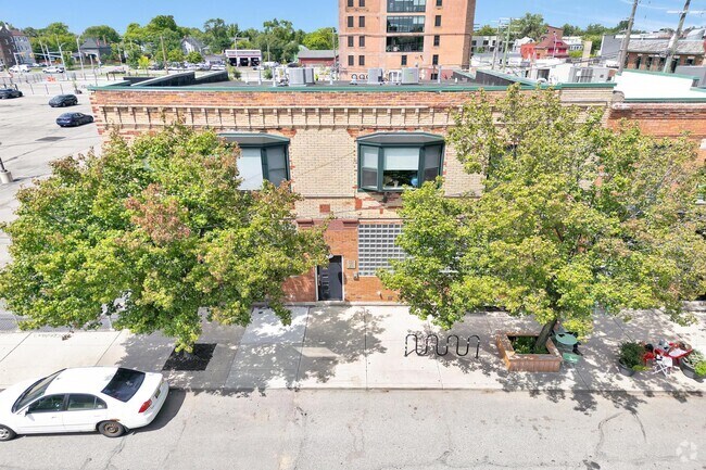 Milwaukee Junction Apartments for Rent with High Ceilings - Detroit, MI ...