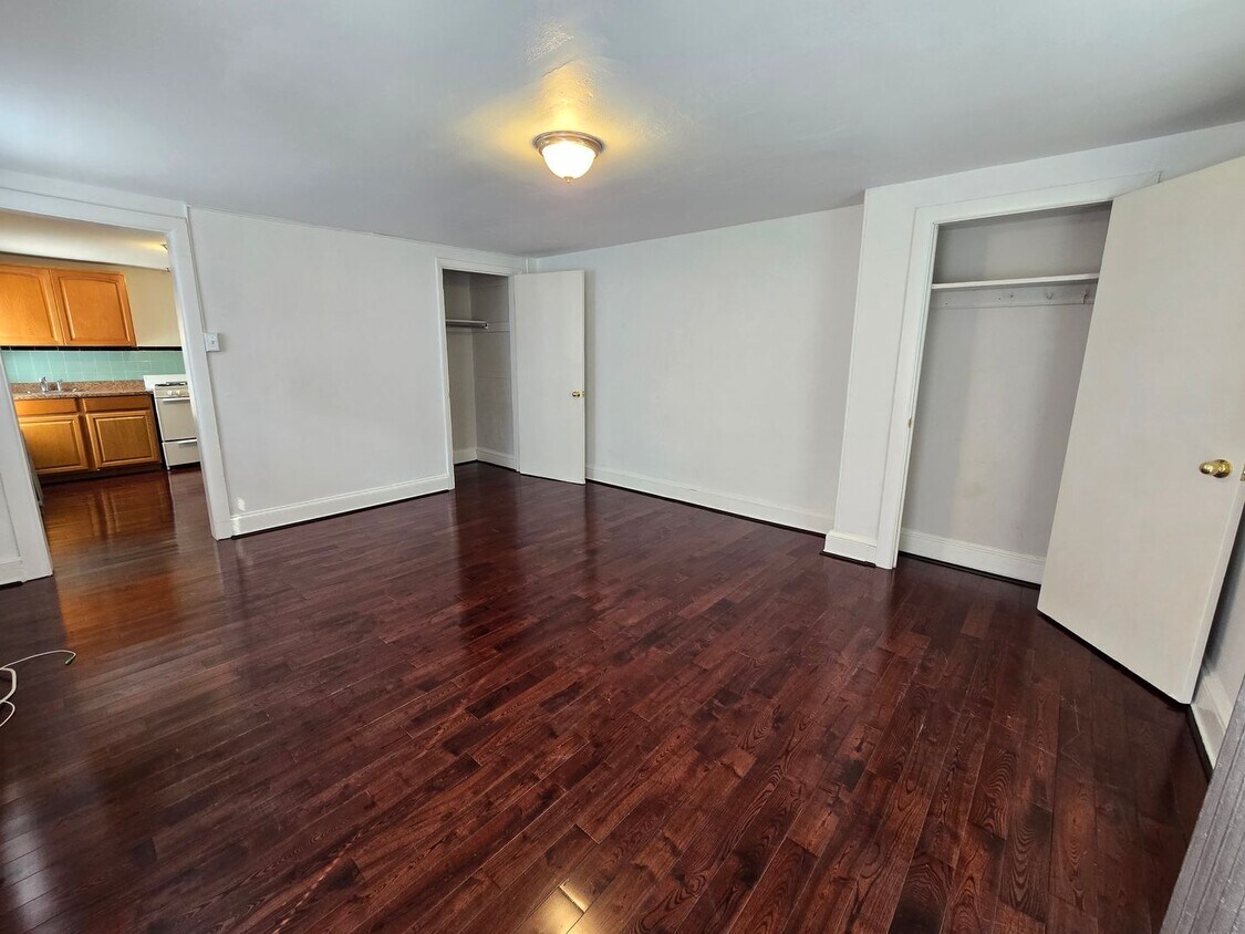2006 Spring Garden St Unit 3R, Philadelphia, PA 19130 - Room for Rent ...