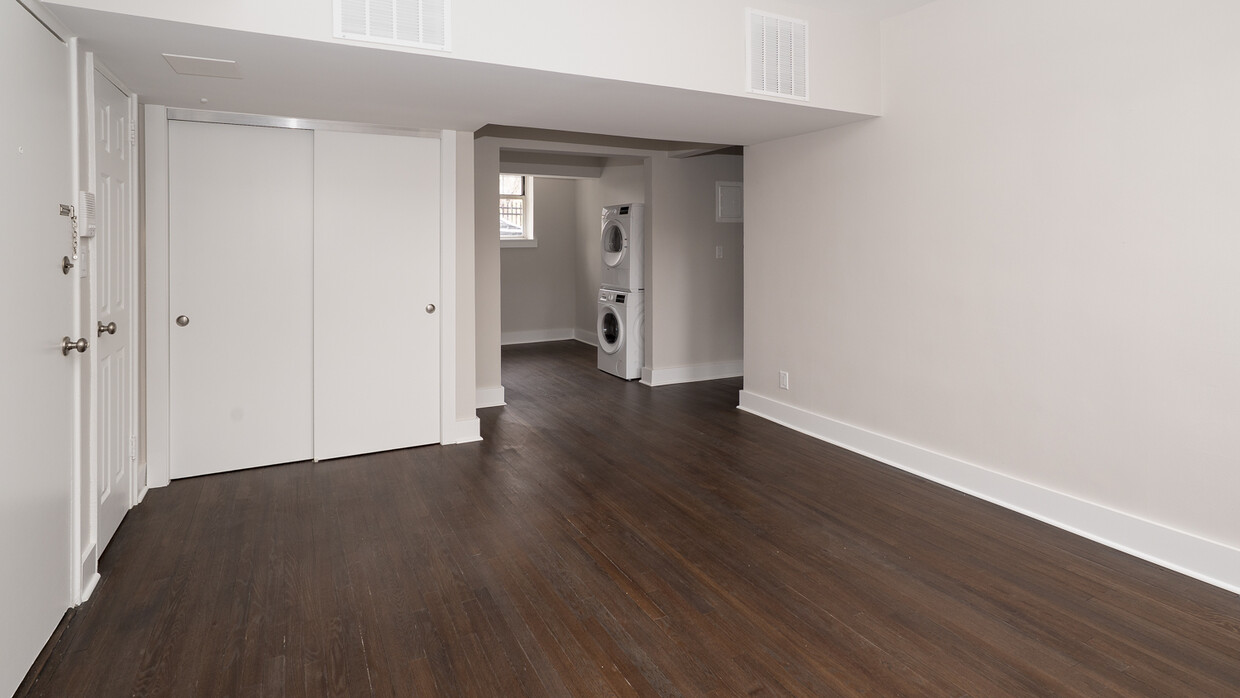 Tudor Court - 801 N Broad St Elizabeth, NJ 07208 | Apartments.com
